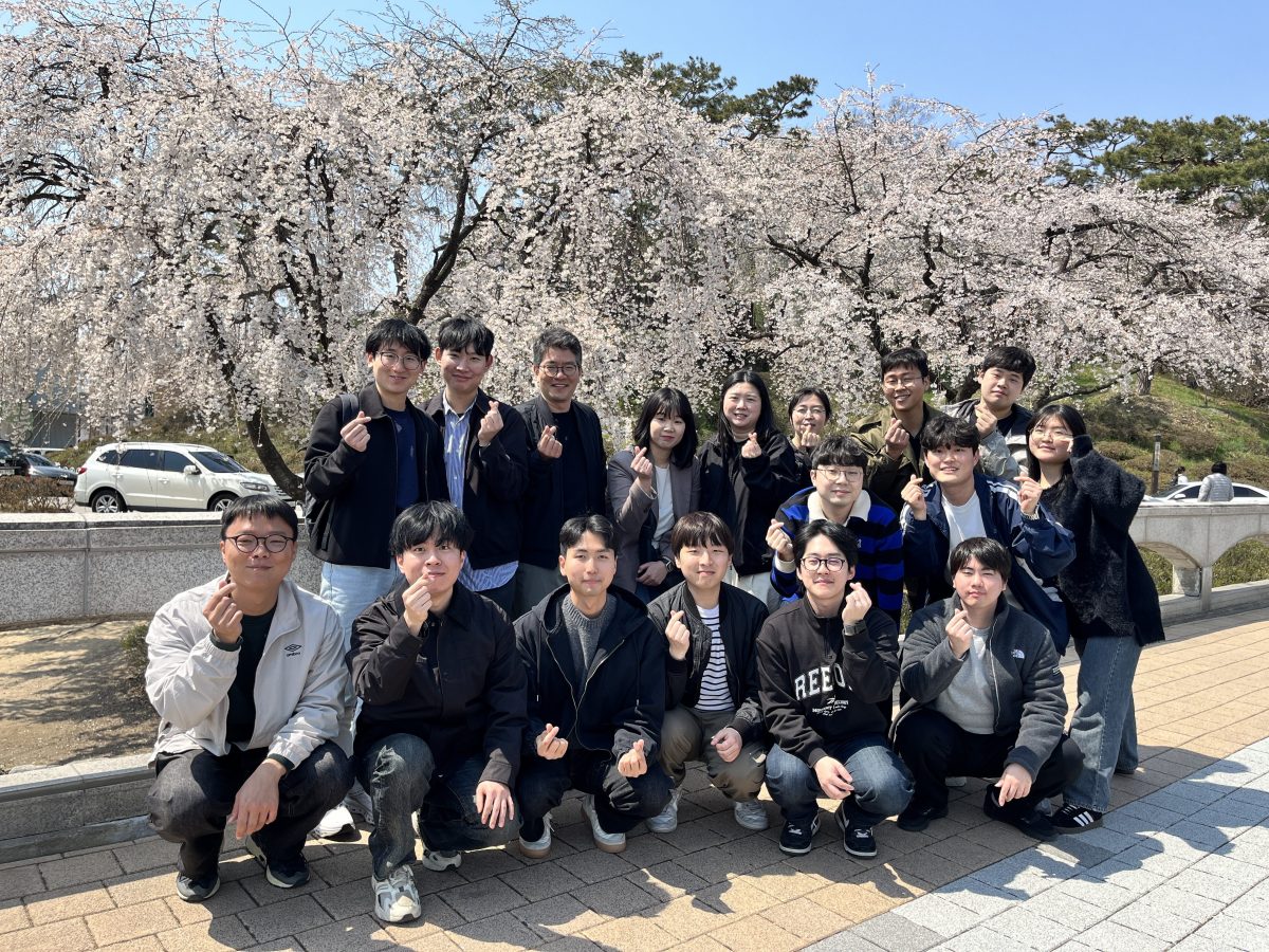 2025년 딸기파티 – Multiphase Complex Fluids Laboratory (MCFL)